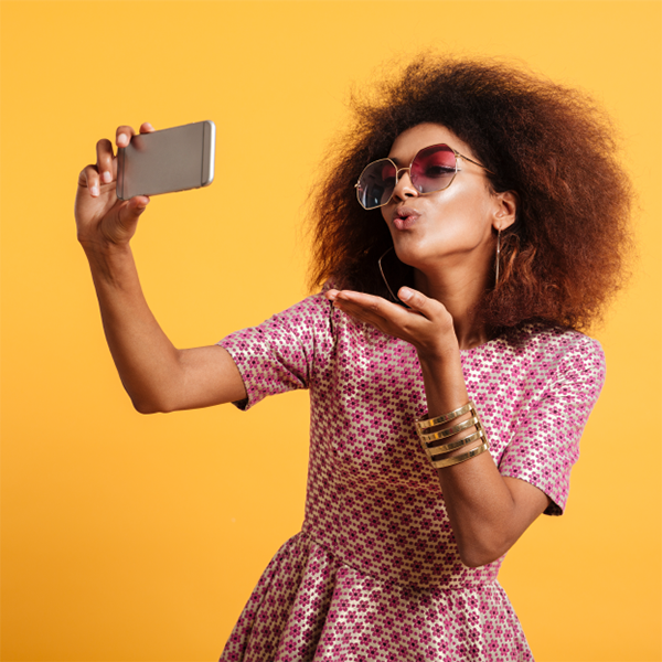 Let's celebrate selfies! 😁 😍 😘